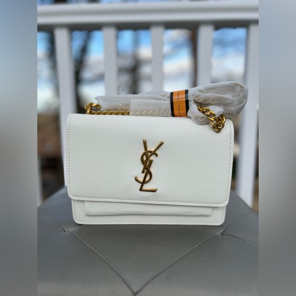 Bags | White Crossbody Gold Chain Bag | Poshmark